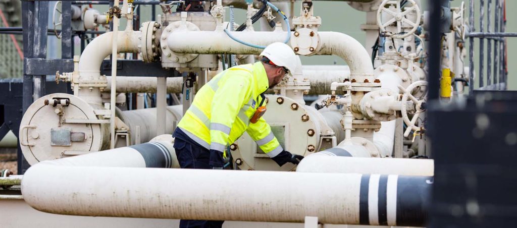 Aviation Fuel Services - 9,000 Aircraft Fuelled Daily