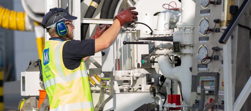 Aviation Fuel Services - 9,000 Aircraft Fuelled Daily